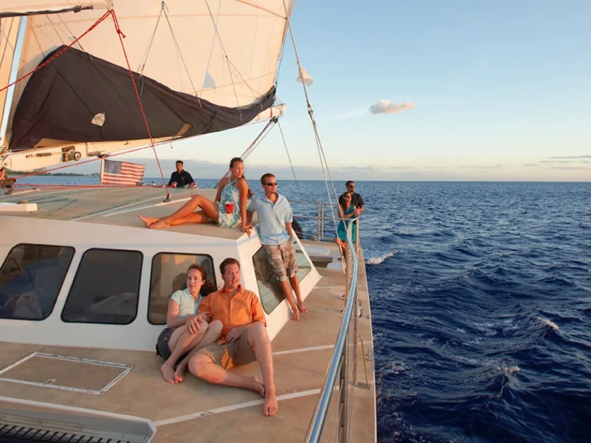 Things to Do in Kona for Solo Travelers - Hawaii Travel Guide