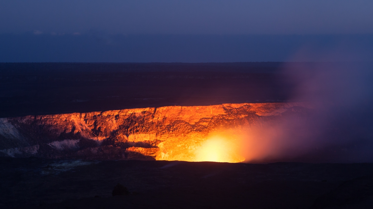 Crater Rim Drive - Hawaii Travel Guide