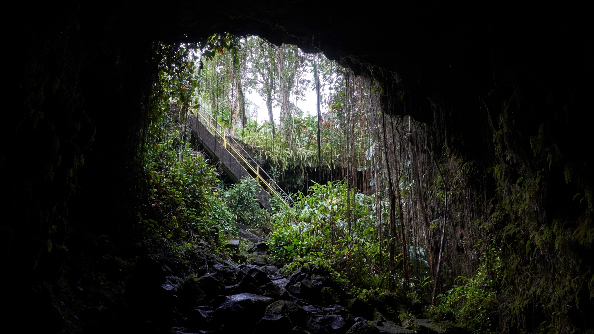 Kaumana Caves - Hawaii Travel Guide