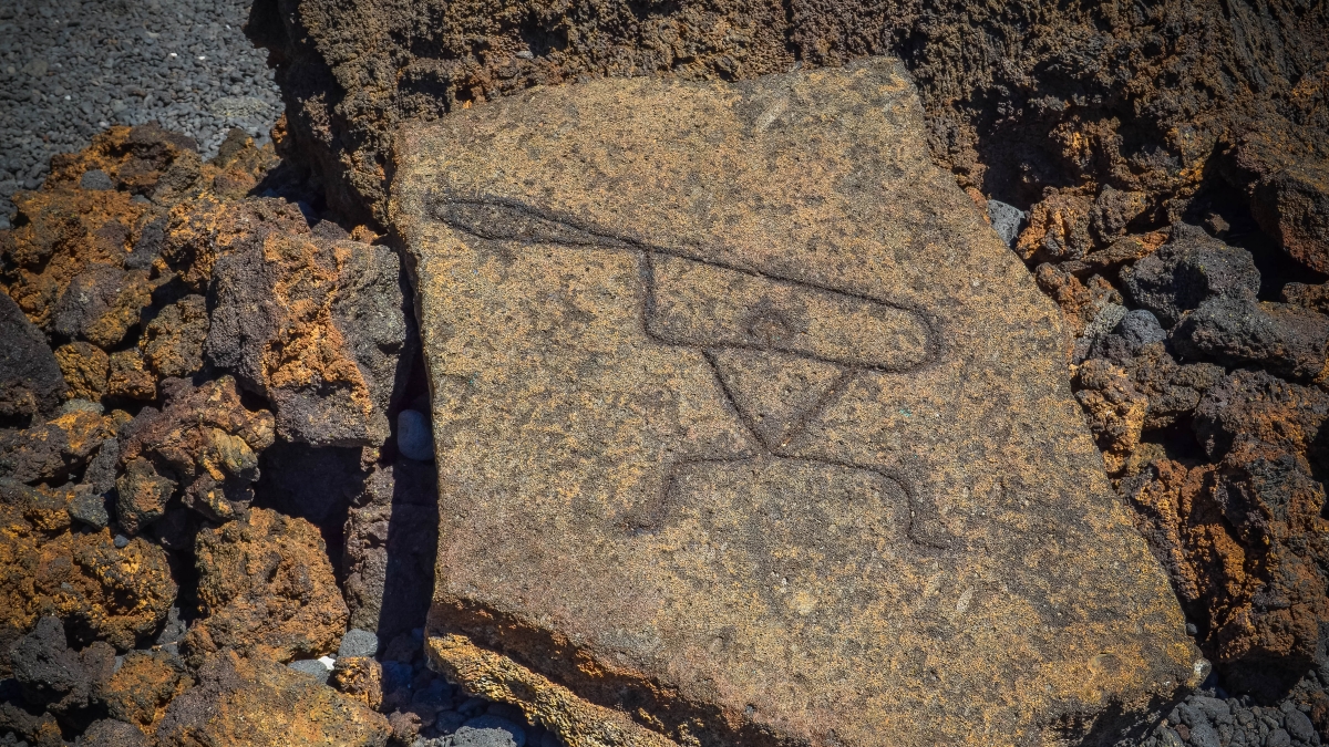 Puako Petroglyph Park - Hawaii Travel Guide