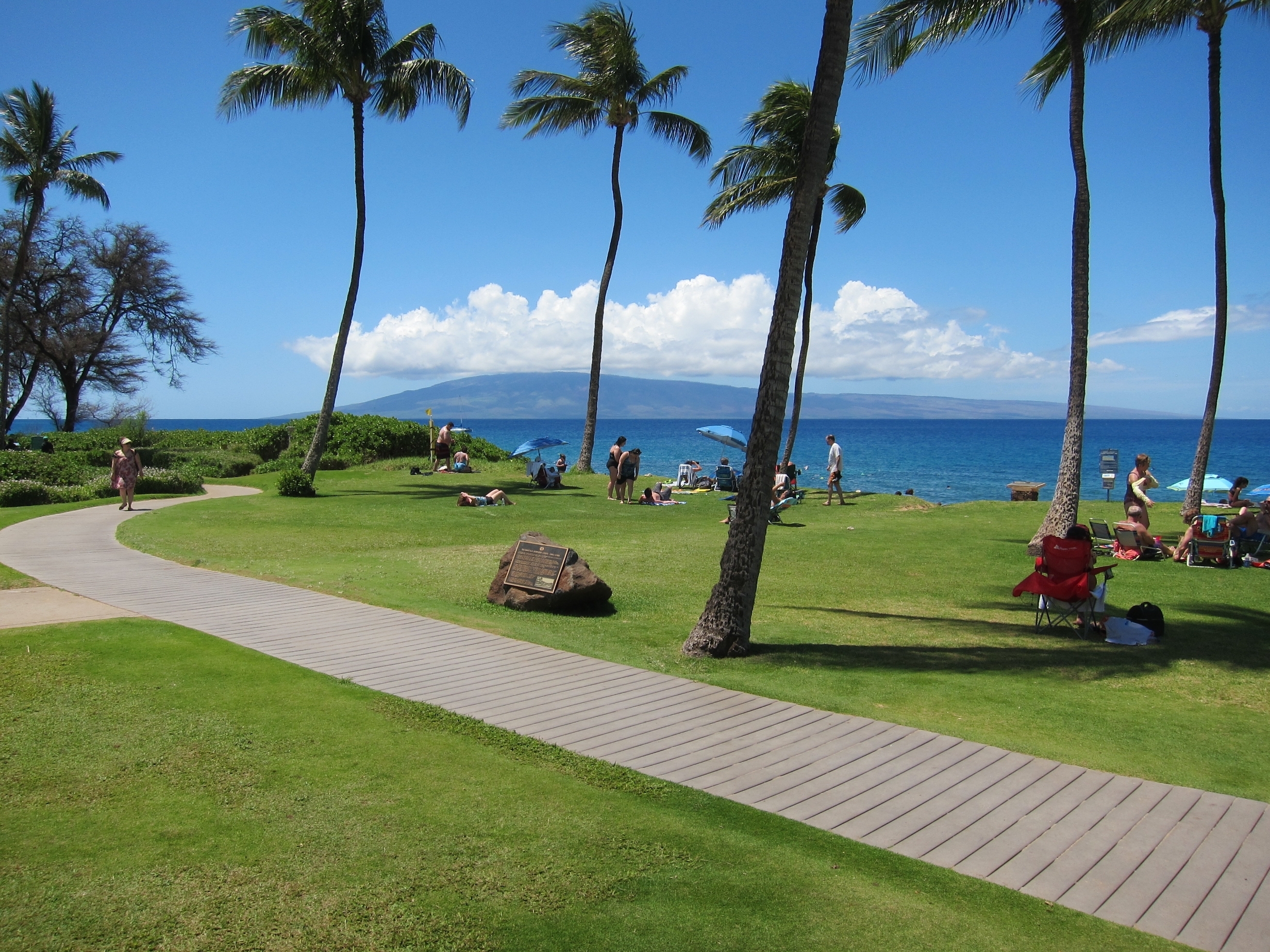 Kahekili Beach Park - Hawaii Travel Guide