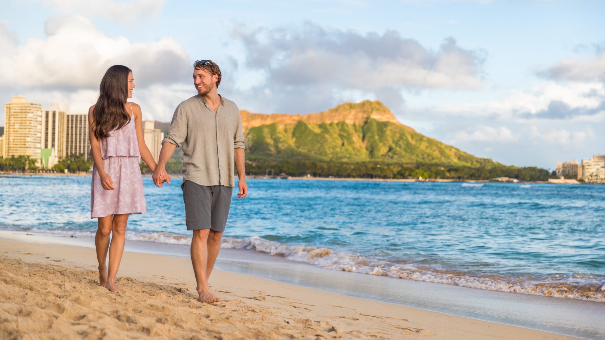Oahu for Romance: Where City Life Meets Paradise - Hawaii Travel Guide