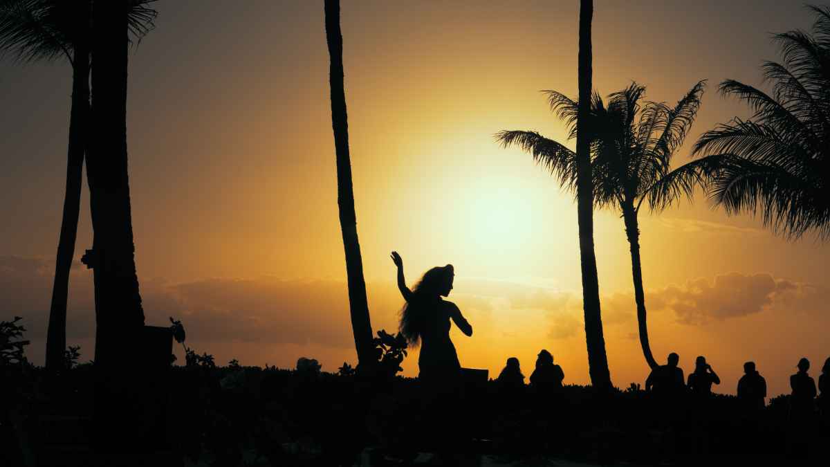 Top 10 Luau Etiquette Tips for Visitors to Oahu - Hawaii Travel Guide
