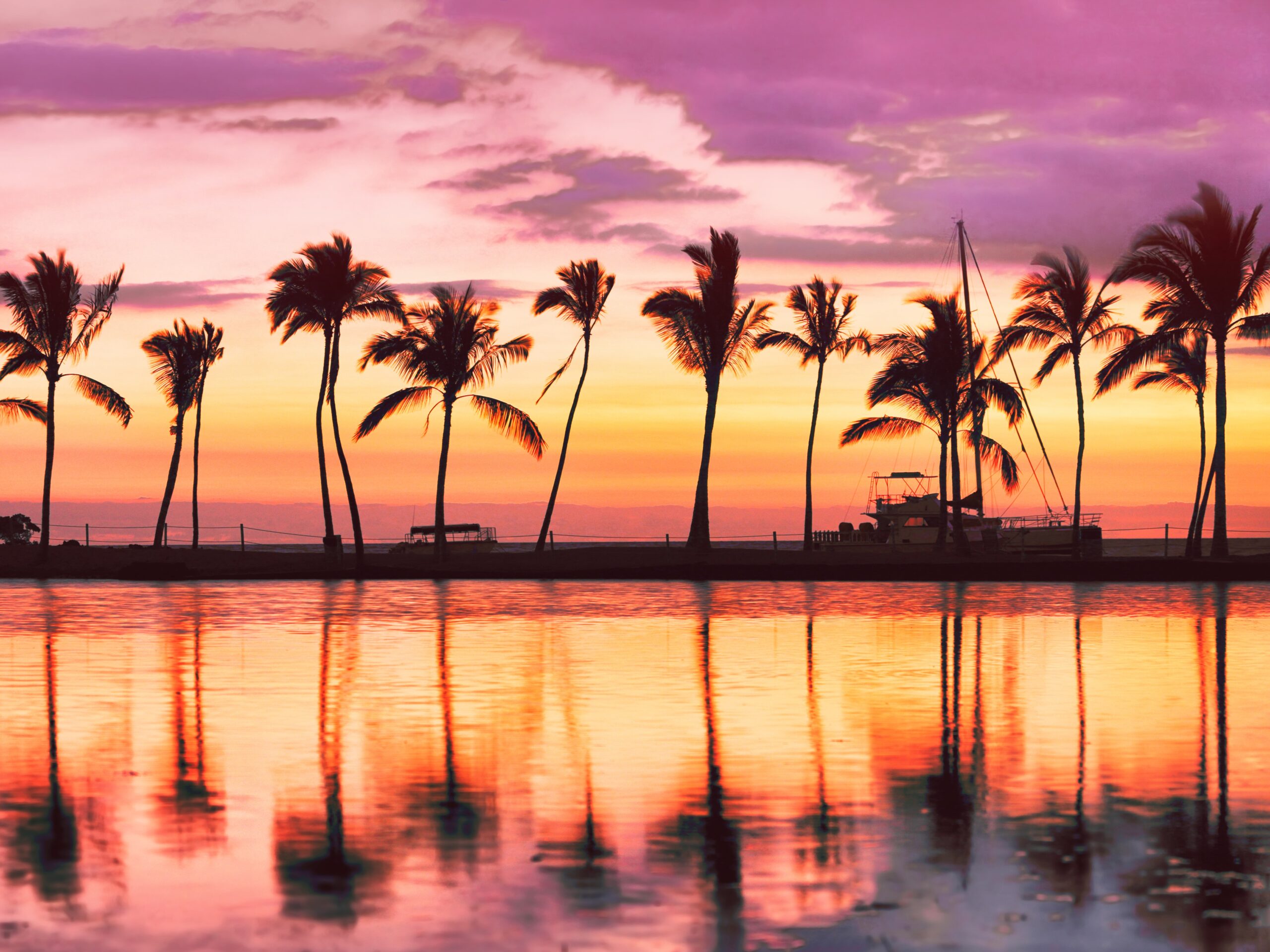 Which Hawaiian Island Has the Best Sunsets for Couples? - Hawaii Travel ...