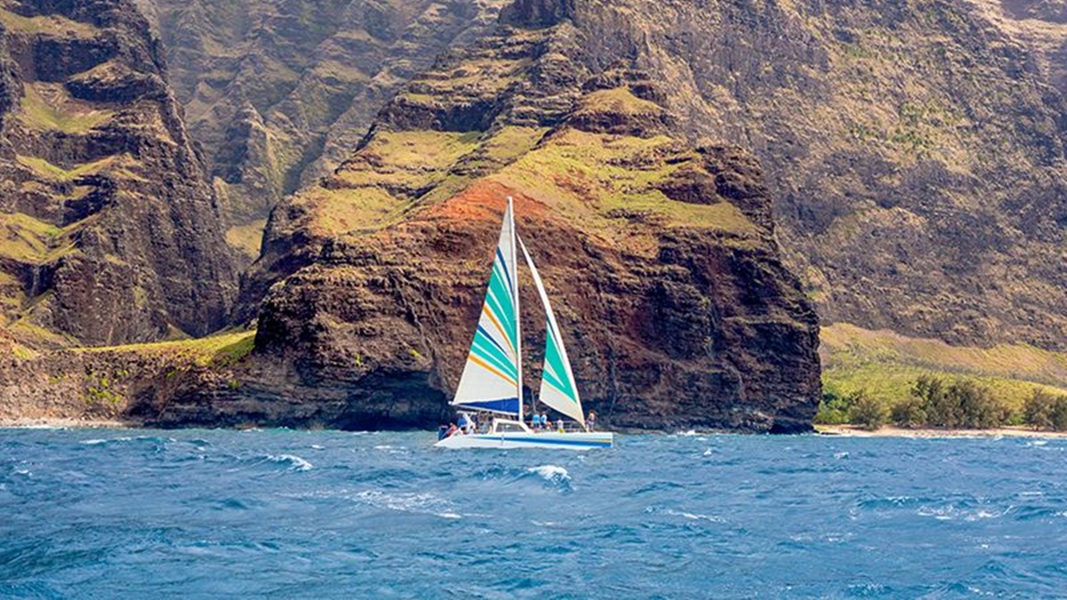 Complete Na Pali Coast Boat Tour Packing List & Preparation Guide ...