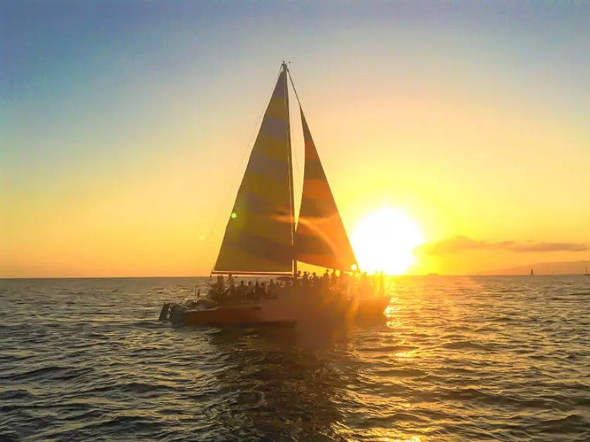 Best Sunset Cocktail Cruises in Waikiki - Hawaii Travel Guide