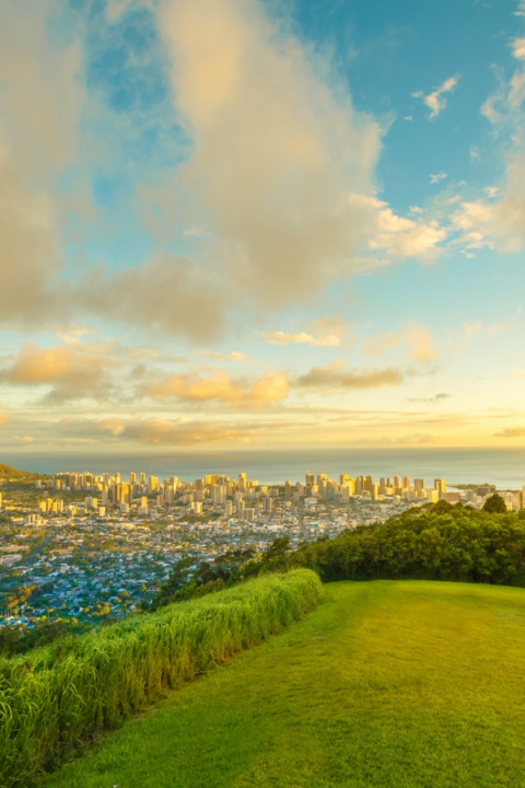 Nu’uanu Pali Lookout - Hawaii Travel Guide