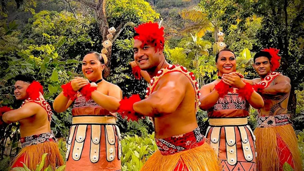 Paradise Cove Luau - Hawaii Travel Guide