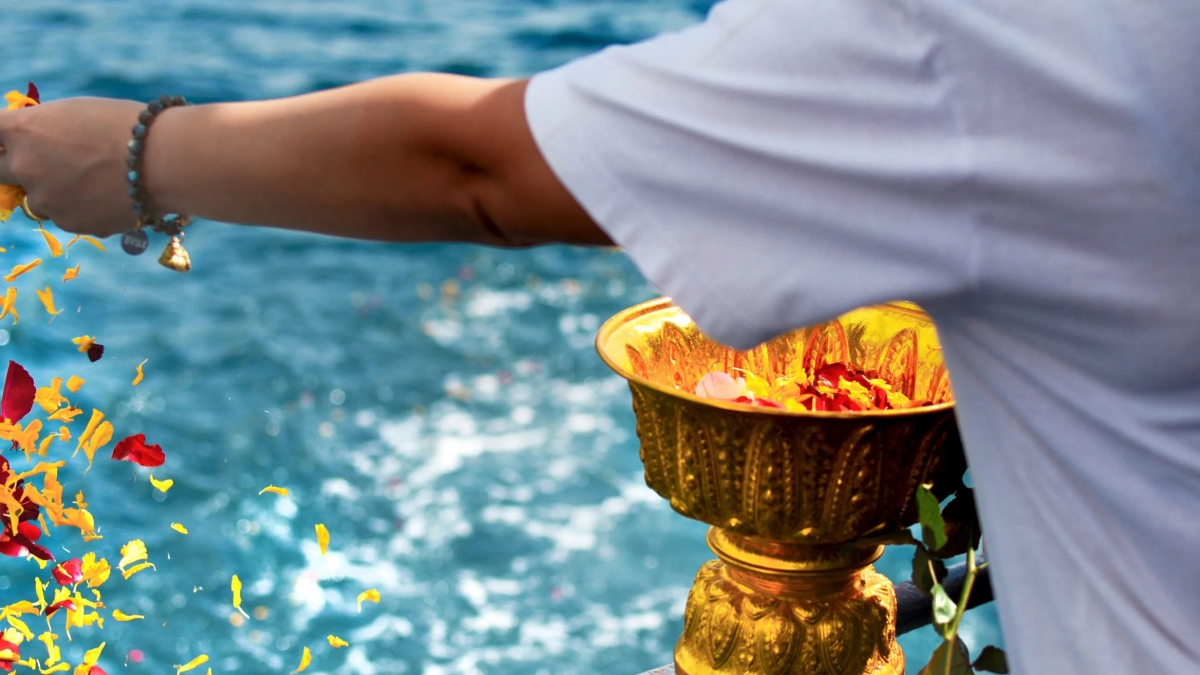 Hawaii Ash Scattering Laws & Regulations - Hawaii Travel Guide