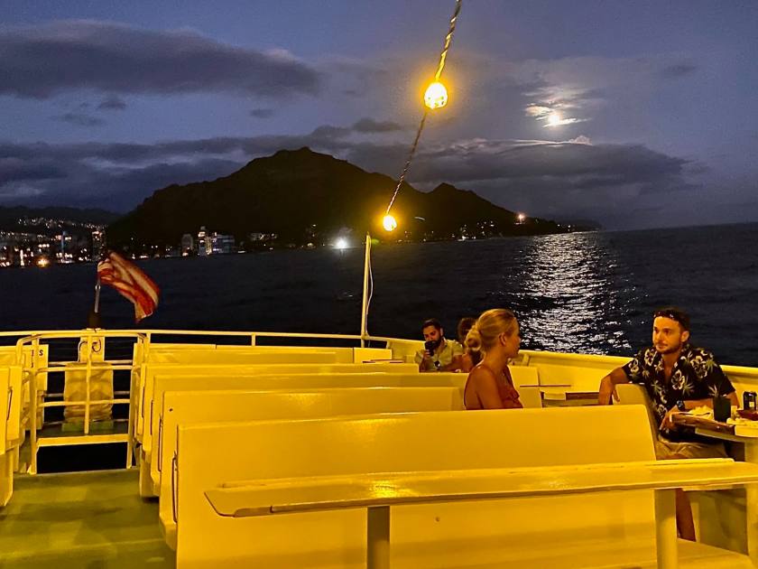 Best Sunset Dinner Cruises in Waikiki - Hawaii Travel Guide