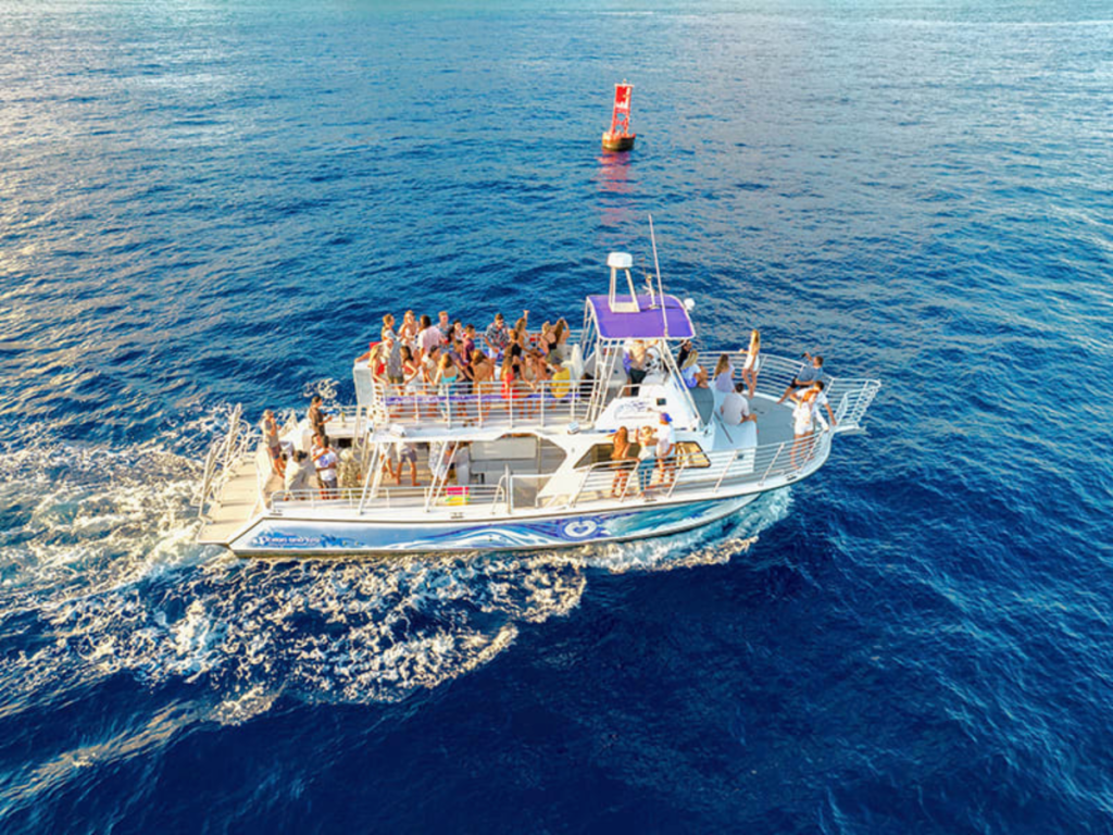 15 New Boat Tours in Oahu in 2023 - Hawaii Travel Guide